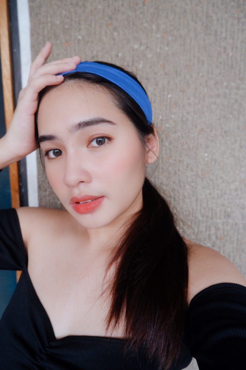 Get your Shawtout from Angela Gloria