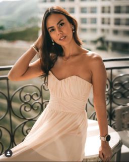 Get your Shawtout from Janina Manipol