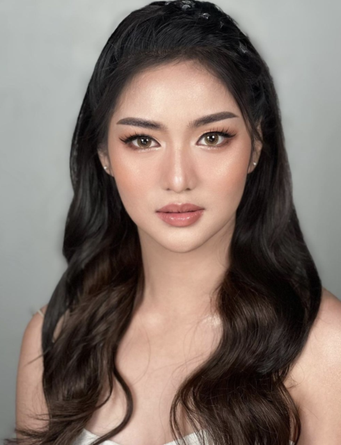 Get your Shawtout from Charlie Dizon