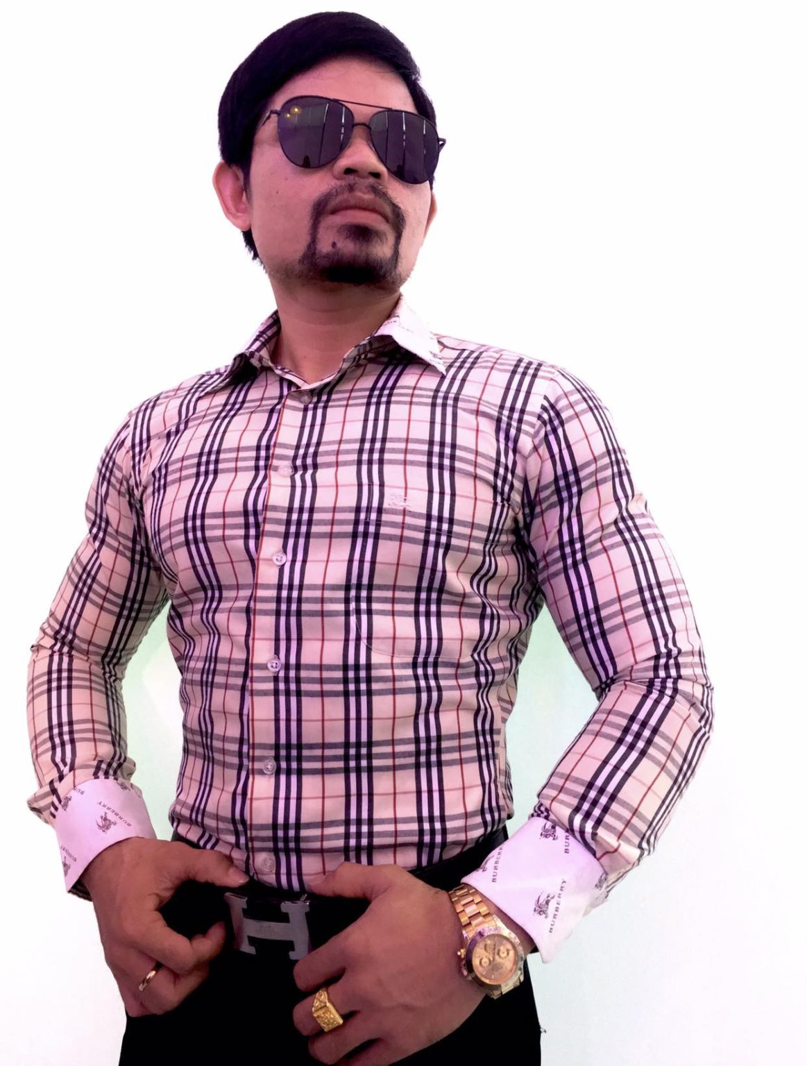 Get your Shawtout from Manny Pakyawan